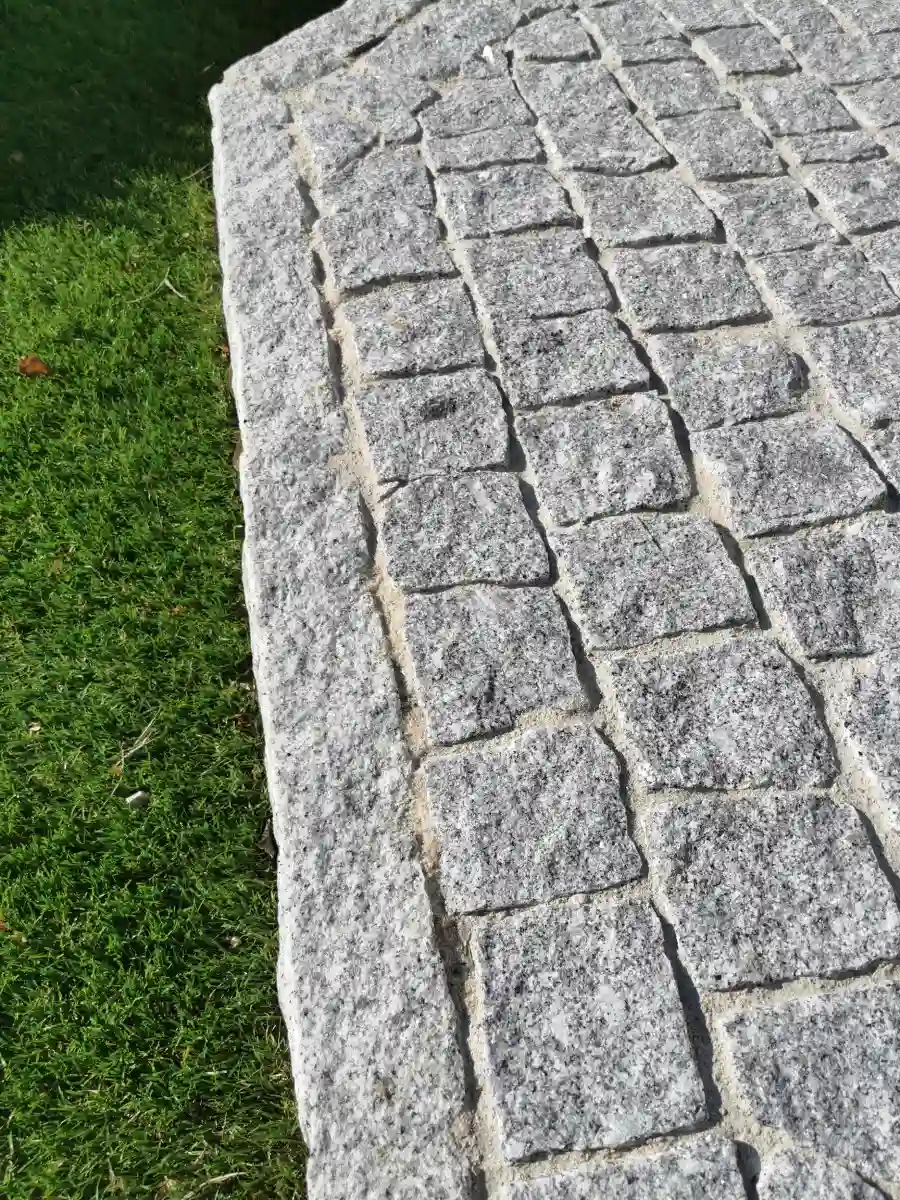 Pavé en pierre Maelia Gris Barrette - Meilleur Prix - Mineral Stones